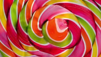 How Many Licks Does It Take to Get to the Center of a Lollipop ...